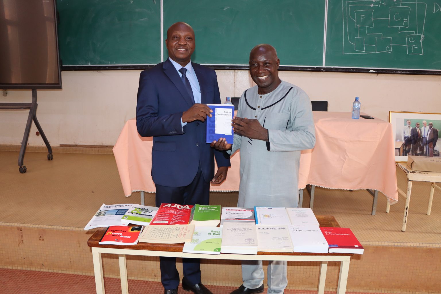 Université Thomas SANKARA : le généreux donateur Pr Michel PRIEUR offre ...